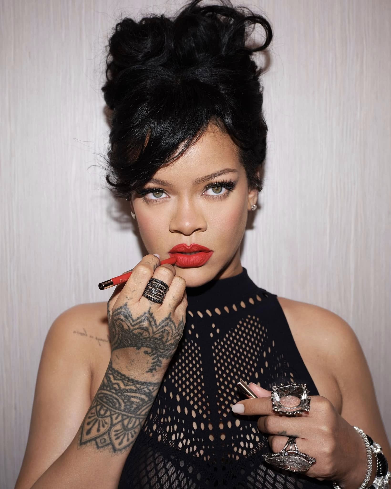 Rihanna: Biography, Age, businesses, Net Worth, Husband and Children ...